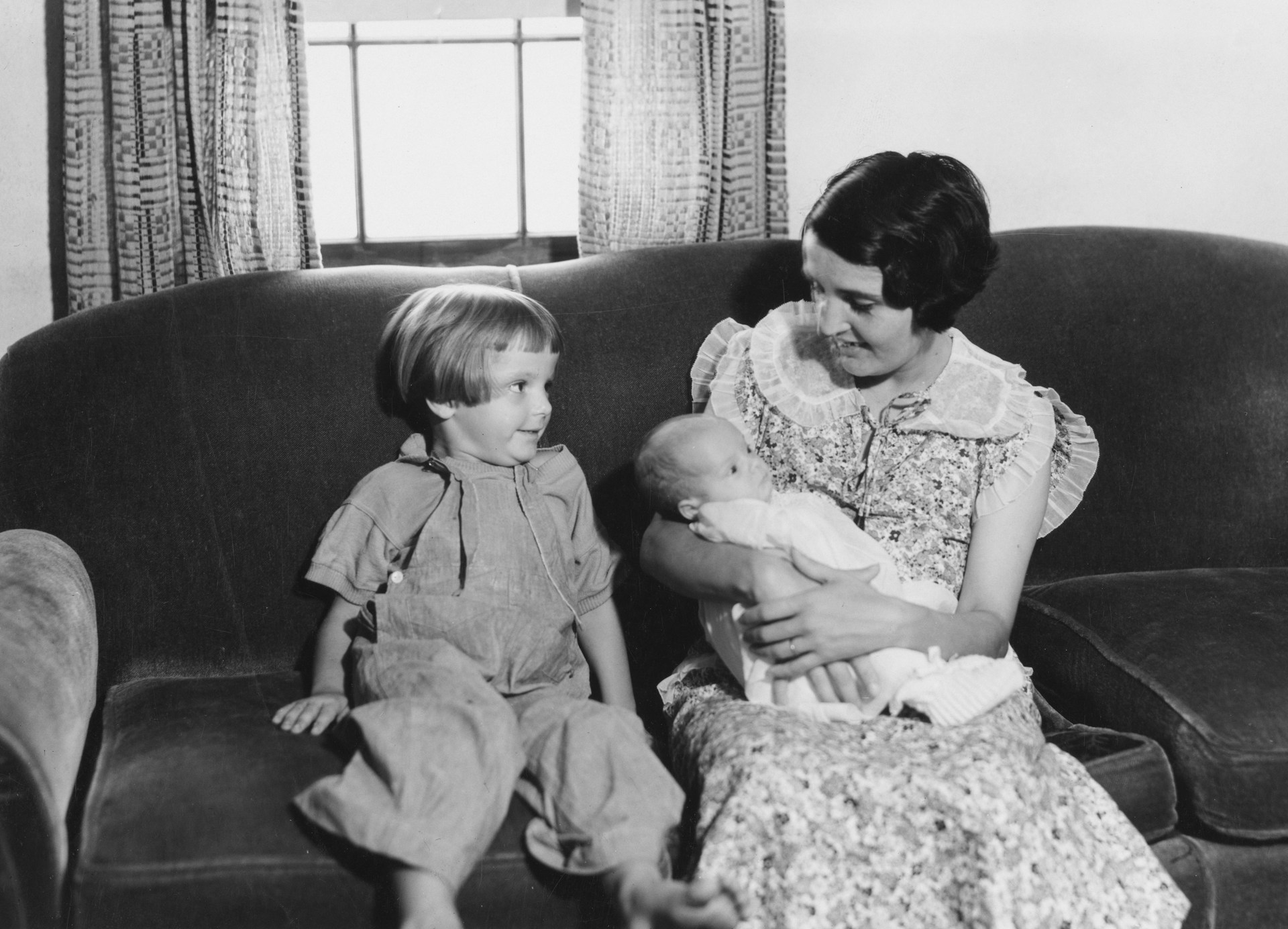 7 Simple 1950s Parenting Practices Modern Experts Are Quietly Reconsidering – theamazingmomlife.net